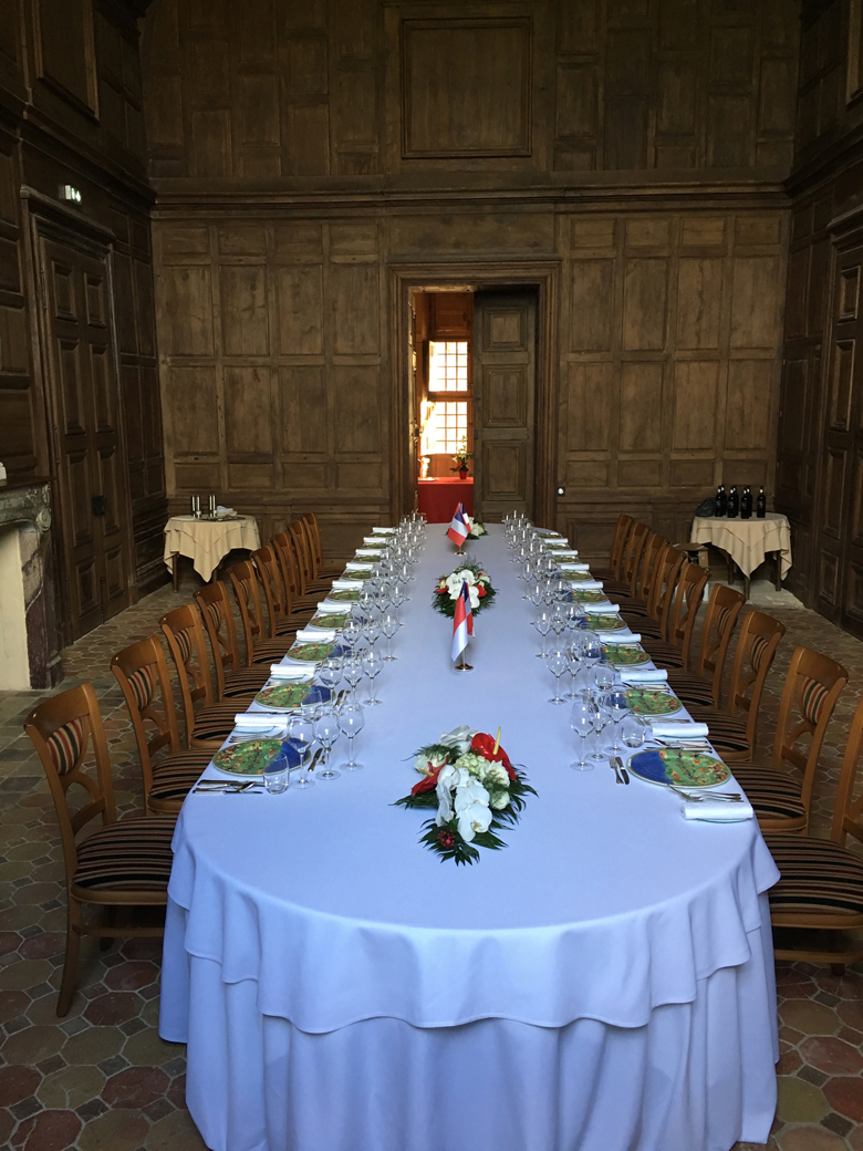69 La table – Objectif Duras